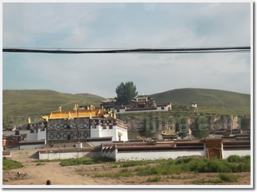 Hezuo Travel Guide - China Travel Guide